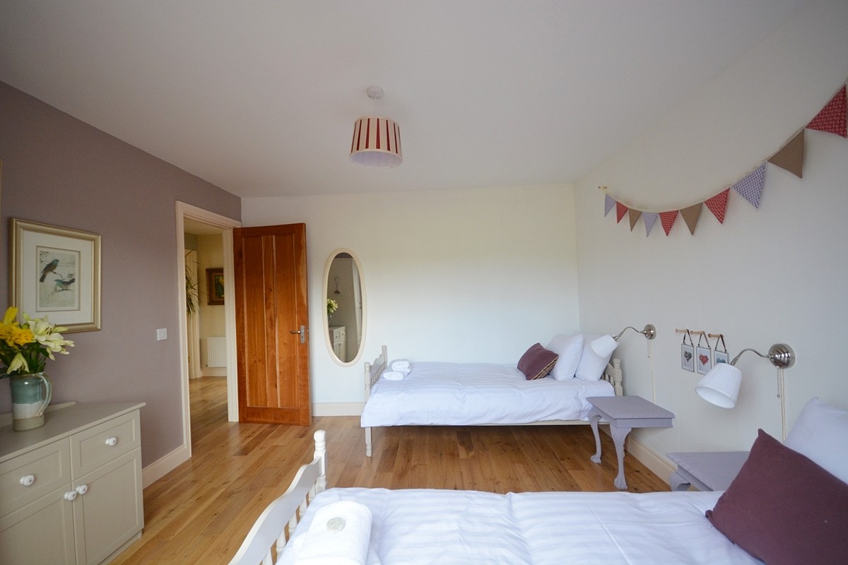 The Lookout - Stay YNA