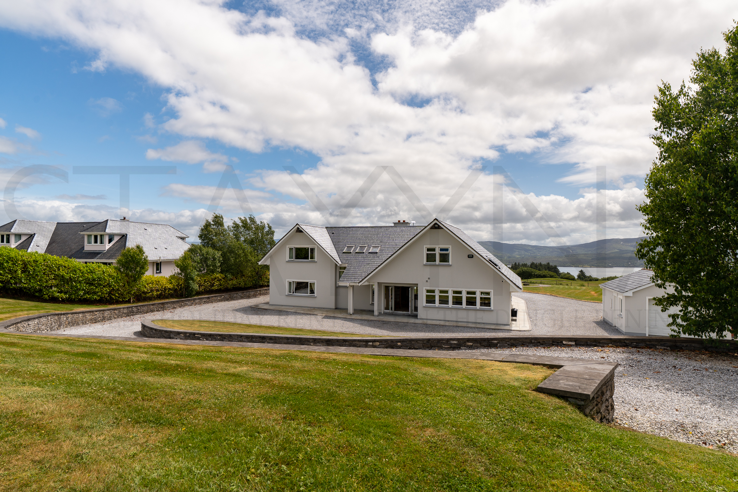 Beech House – Stay YNA